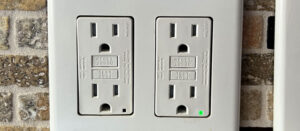 How Do You Know If You Have A GFCI Outlet? | Oliver