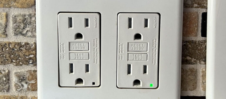 How Do You Know If You Have A GFCI Outlet? | Oliver